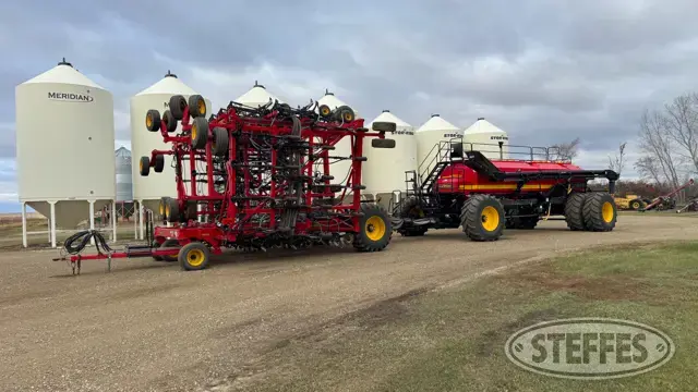 Steffes Group | 2022 Vaderstad Seed Hawk 80-12