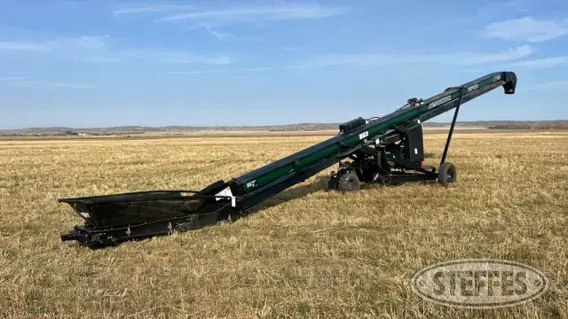 Steffes Group | 2023 AGI Grainmaxx UCX3 1549