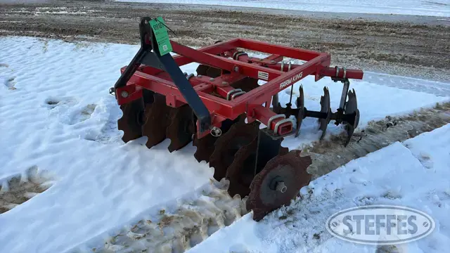 Steffes Group | Buhler Farm King disc