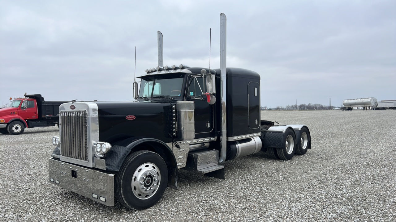 Steffes Group | Steffes Truck & Transportation Auction