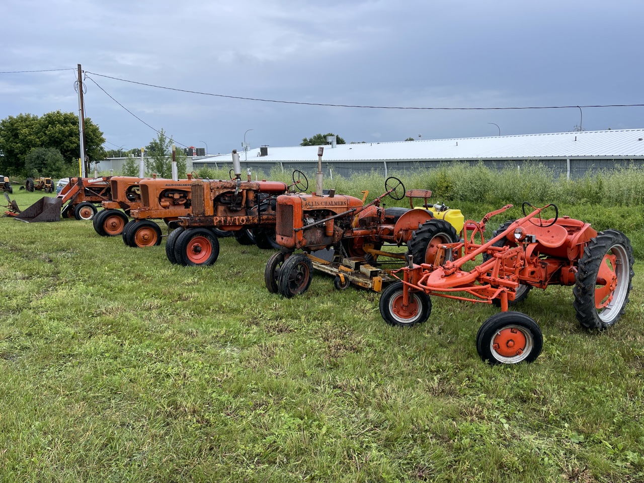 Steffes Group | Bob Pearson Farm Equipment & Collectible Auction