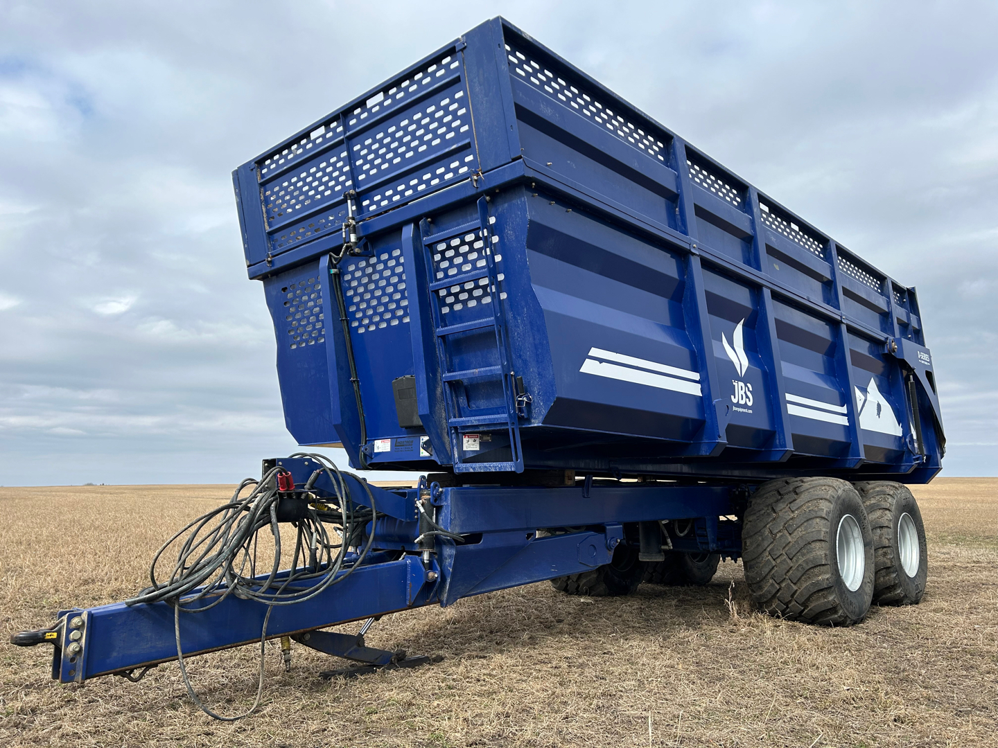 Steffes Group | Clayview Dairy Farm Retirement Auction