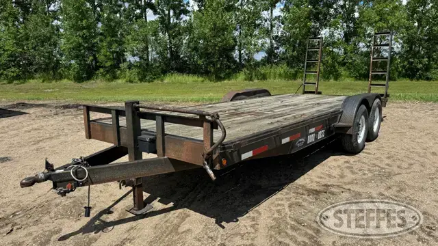 Steffes Group | 2002 Jamie's Welding Road Boss