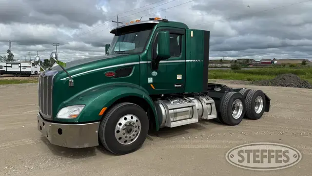 Steffes Group | 2014 Peterbilt 579