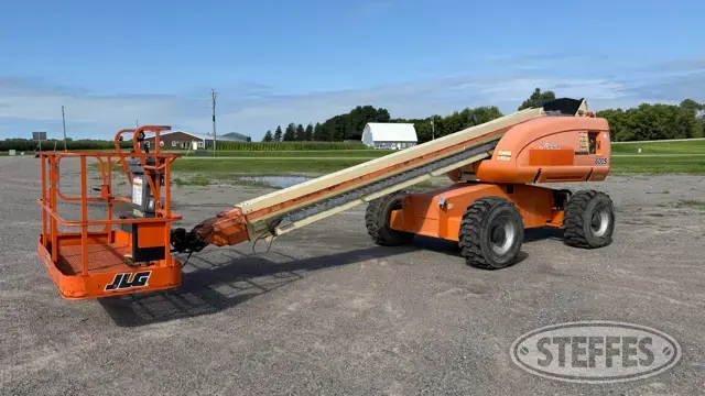 Steffes Group | 2004 JLG 600S