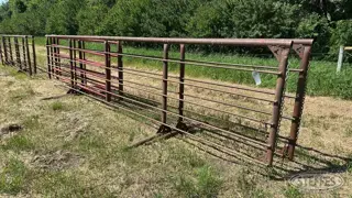 Steffes Group | (2) Stur-D freestanding livestock panels