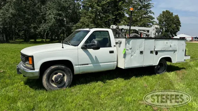Steffes Group | 1997 Chevrolet Cheyenne 3500