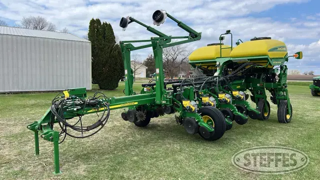 Steffes Group | 2013 John Deere 1770NT