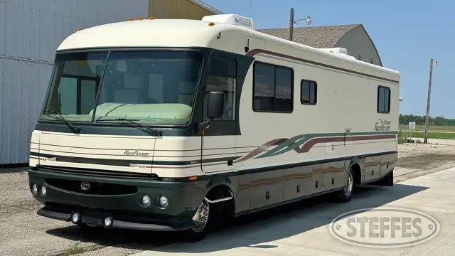 Steffes Group | 1997 Fleetwood Pace Arrow