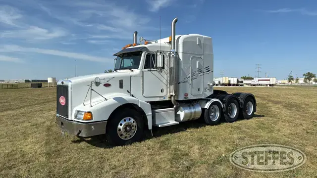 Steffes Group | 2004 Peterbilt 385
