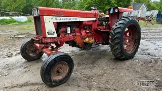 Steffes Group | 1973 Farmall 666