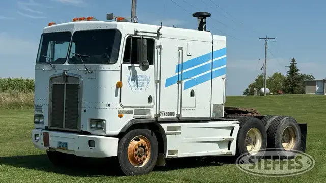 Steffes Group | 1989 Kenworth K100