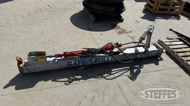 Steffes Group | Safe-T-Pull tractor hitch