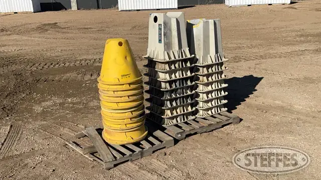 Steffes Group | Asst. pipe cones