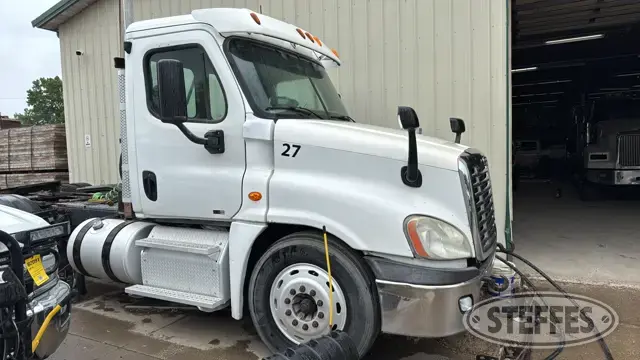 Steffes Group | 2012 Freightliner CA125DC