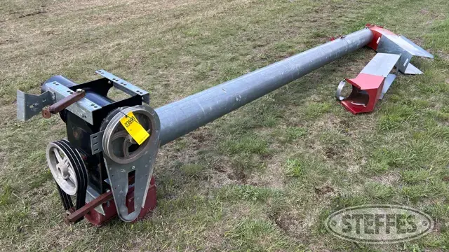 Steffes Group | Transfer auger