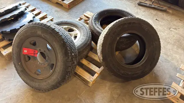 Steffes Group | (4) Light truck tires