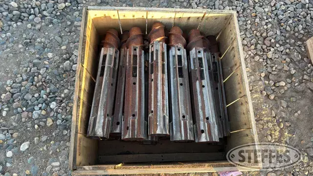 Steffes Group | (12) Knife stalk rolls
