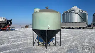 Steffes Group | 1,500 Gal. Poly Tank