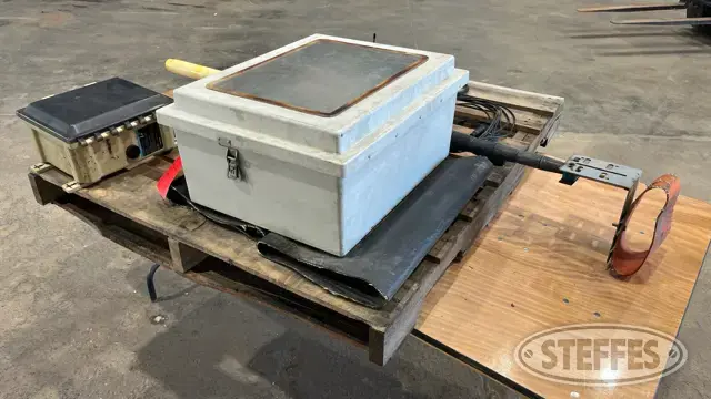 Steffes Group | Hydro "SunovaWorx BC2" Power Unit Remote Radio Control ...