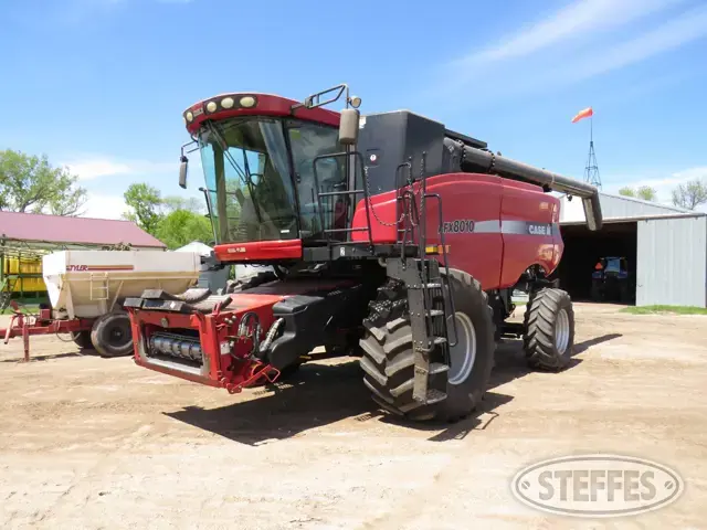 Steffes Group | 2004 Case IH 8010