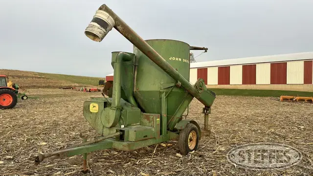 Steffes Group | John Deere 400