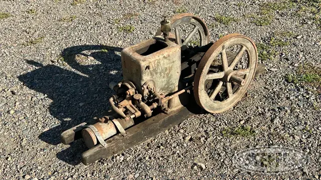 Steffes Group | Fuller & Johnson 1-1/2 hp. Engine