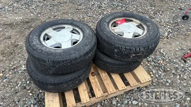 Steffes Group | (4) 275/75R16 tires