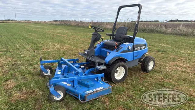 Steffes Group | 2005 New Holland MC28
