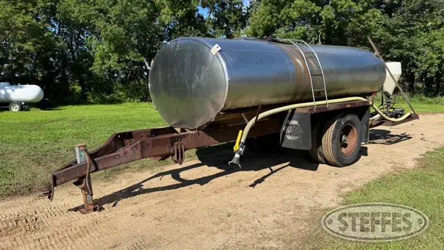 Steffes Group | Single axle tender trailer