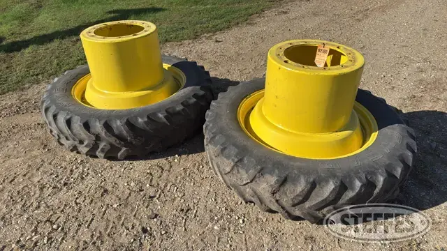 Steffes Group | (2) Goodyear Dyna Torque Radial 320/85R34 front duals