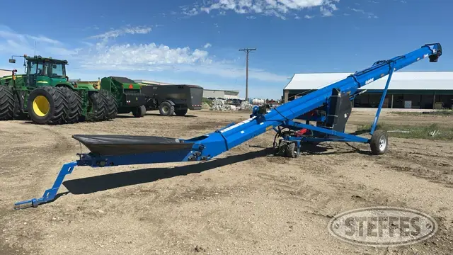 Steffes Group | 2022 Brandt 1547LP+ GrainBelt