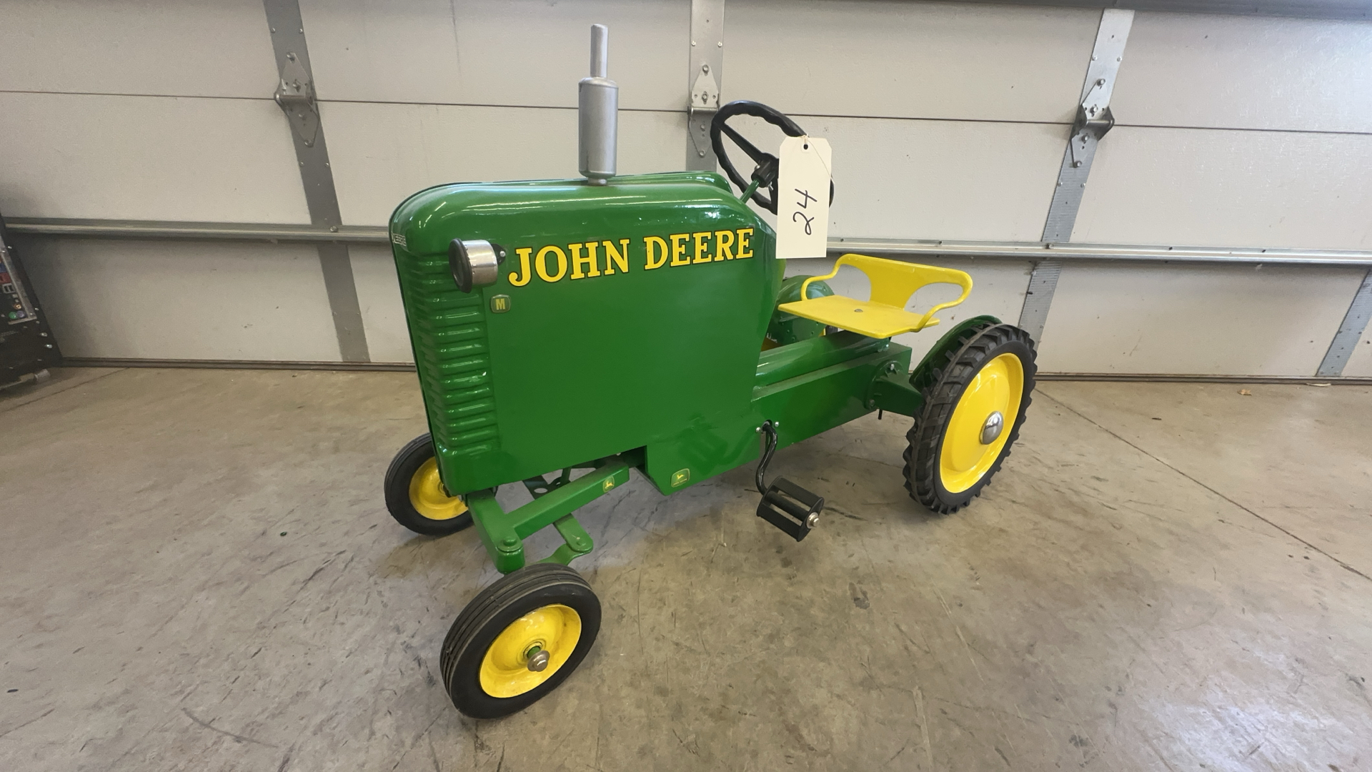 Steffes Group | John Deere M