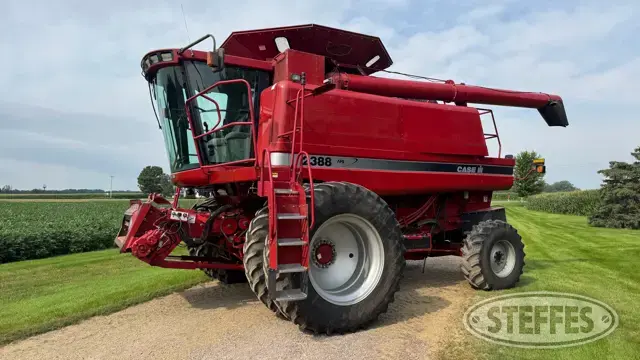 Steffes Group | 2002 Case IH 2388