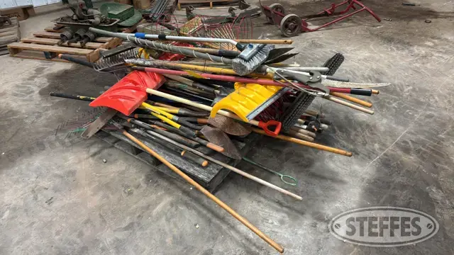 Steffes Group | Yard hand tools