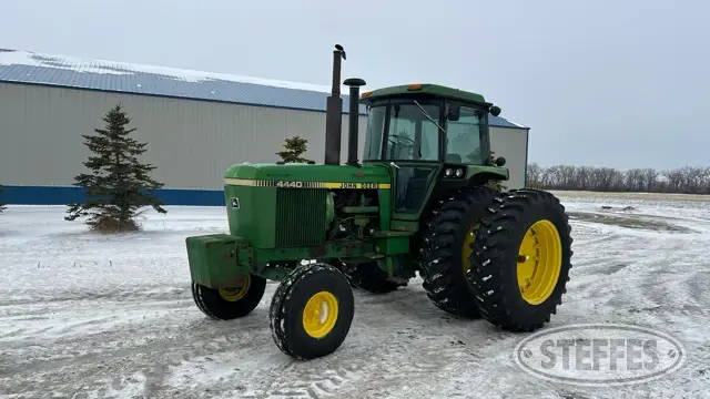 Steffes Group | 1980 John Deere 4440