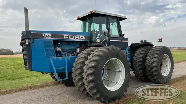 Steffes Group | 1990 Ford Versatile 876