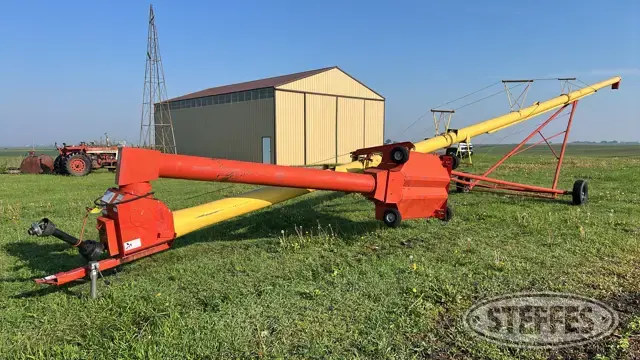 Steffes Group | 2002 Westfield 100-71