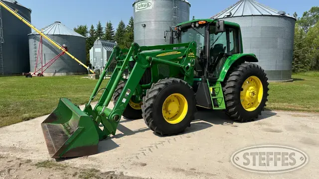 Steffes Group | 2004 John Deere 7420