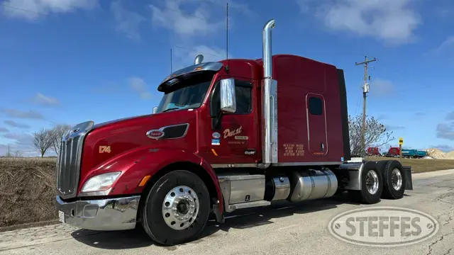 Steffes Group | 2016 Peterbilt 579