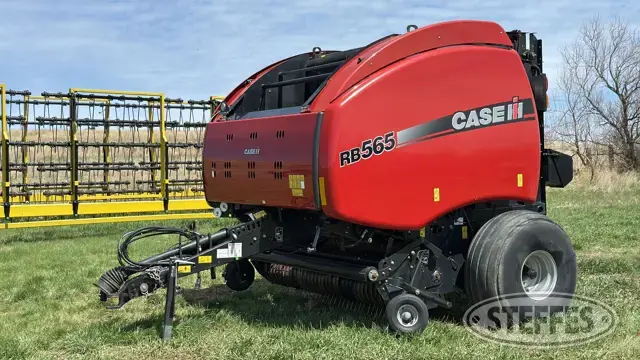 Steffes Group | 2014 Case IH RB565