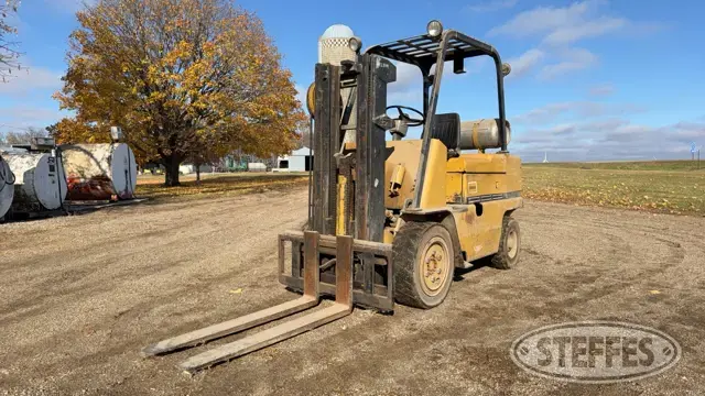 Steffes Group | Caterpillar VC60C