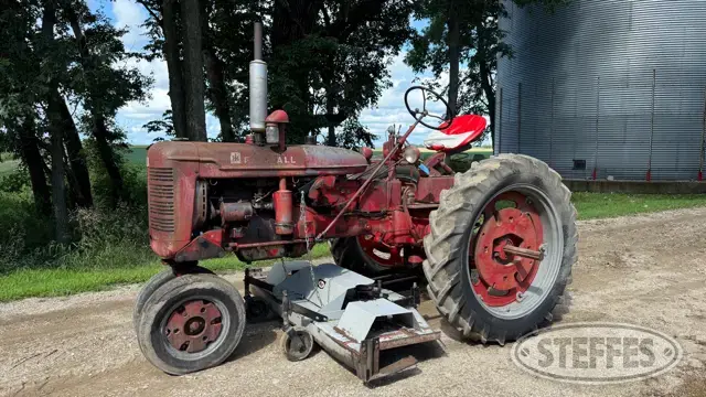 Steffes Group | 1951 Farmall Super C