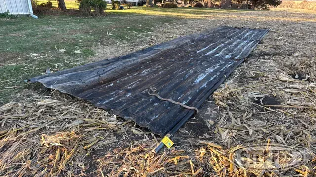 Steffes Group | Roll tarp for hopper bottom trailer